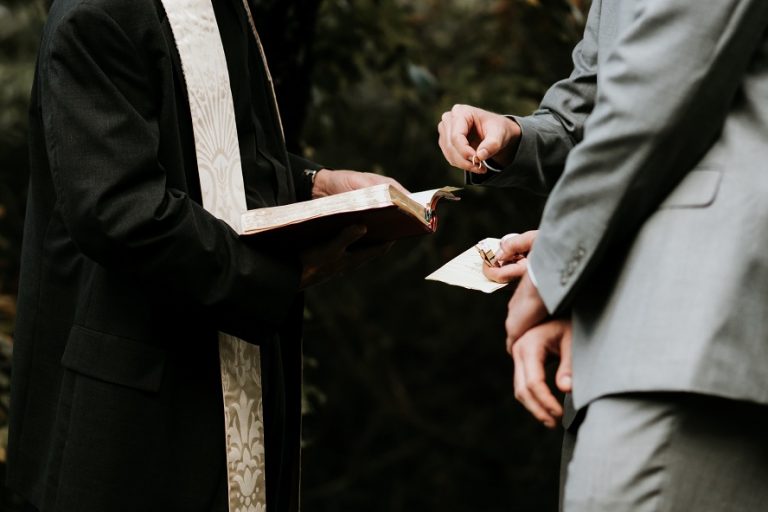 Comment être un serviteur selon Dieu ? – Fréquence Chrétienne